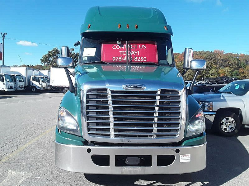 2018 Freightliner CASCADIA 125 For Sale | 72" Sleeper | #786937