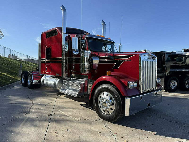 Kenworth W900 Custom Trucks