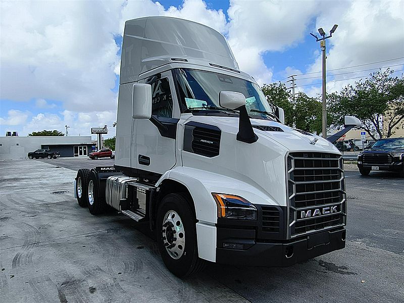 2027 Mack Anthem AN64T For Sale | Day Cab | #07AN102560