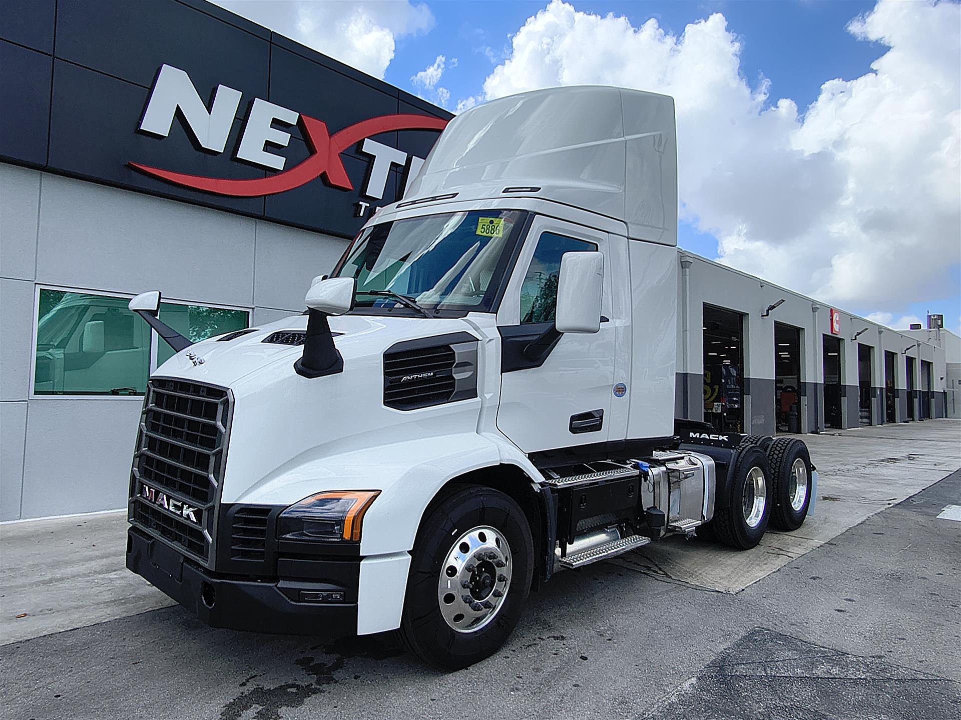 2027 Mack Anthem AN64T For Sale | Day Cab | #07AN102560