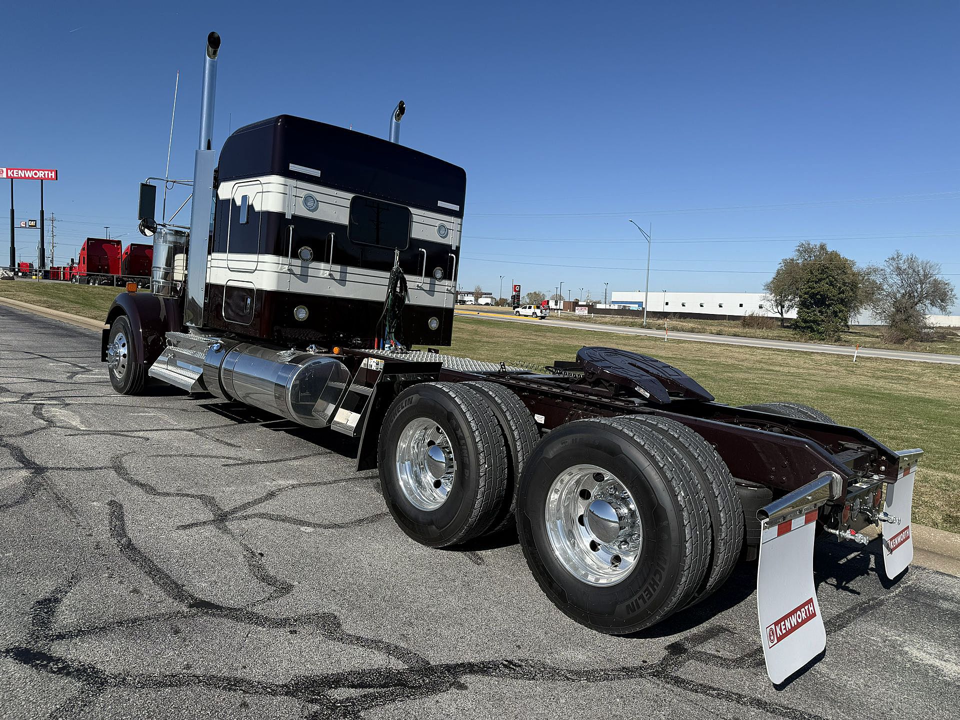 2026 Kenworth W900L For Sale | 62" Sleeper | #0608863