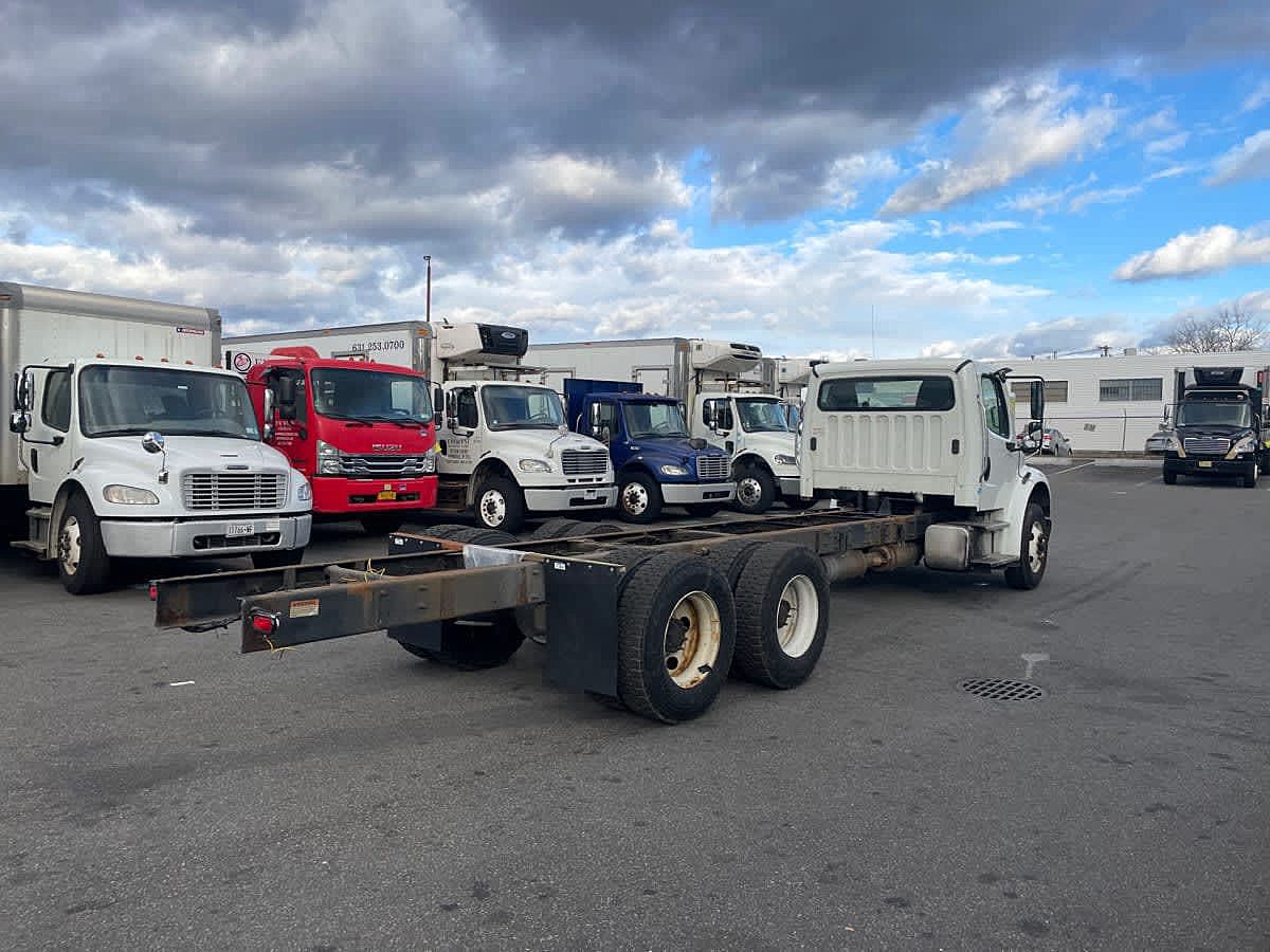 2017 Freightliner M2 106 For Sale | Day Cab | #677647
