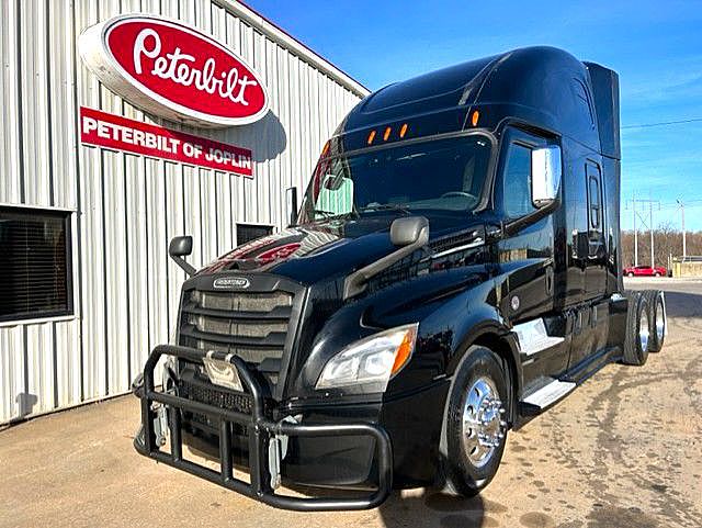 2020 Freightliner CASCADIA 126 For Sale | 76" Sleeper | #LP2375