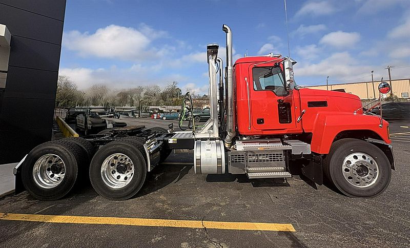 2026 Mack Pinnacle PI64T For Sale | Day Cab | #13PI019785