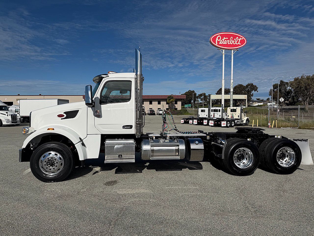 2025 Peterbilt 567 For Sale | Day Cab | #703391