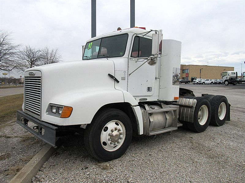 1997 Freightliner FLD120 For Sale | Day Cab | #22HU575308