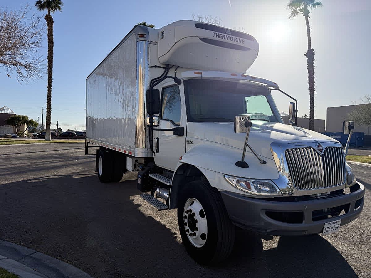 2020 International MV607 For Sale | 20' Box | # CRV318132