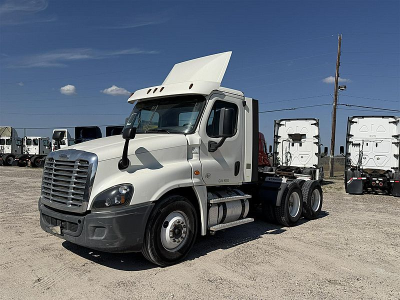 2014 Freightliner Cascadia Day Cabs For Sale | 1000+ Available