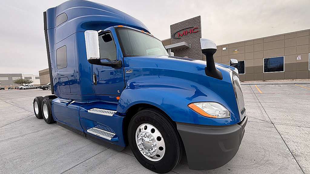 2020 International LT625 For Sale | 73" Sleeper | # 20164