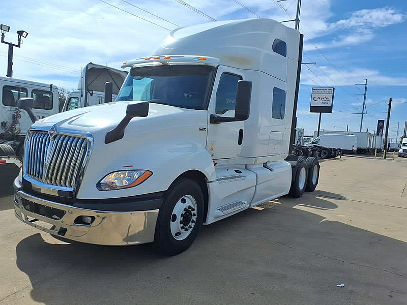 2020 International LT625 For Sale | 72" Sleeper | # 29758