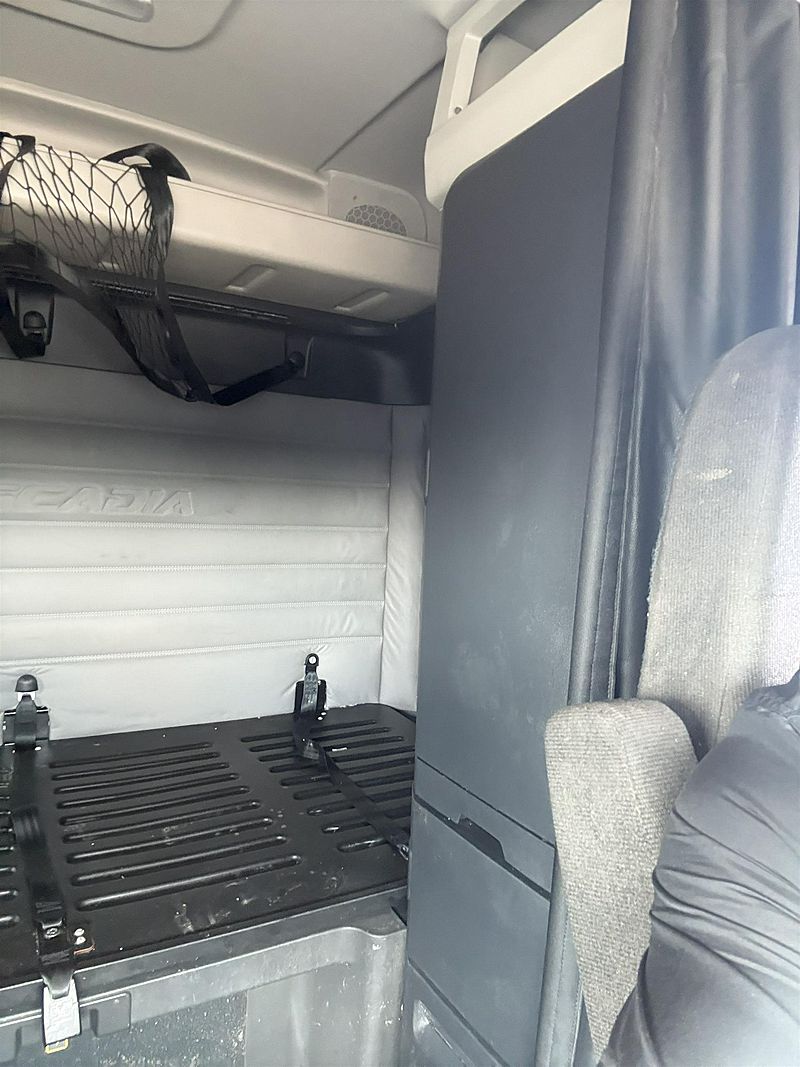 2020 Freightliner Cascadia 126 For Sale | 48" Sleeper | #HS4075