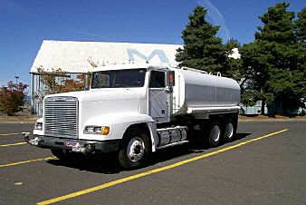 1997 Freightliner FLD120 For Sale | Water truck | #1004