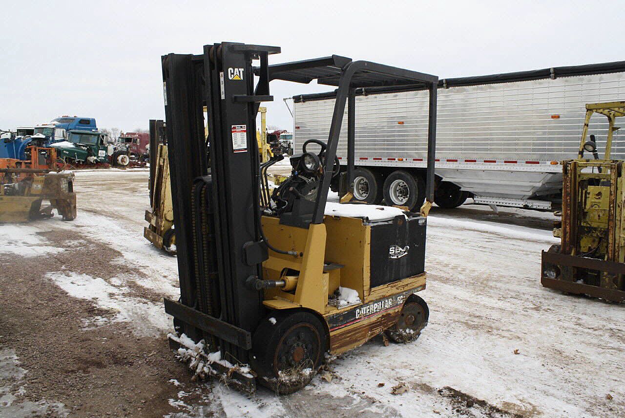 2001 Caterpillar 2EC25E Forklift For Sale | heavy equipment | #9928