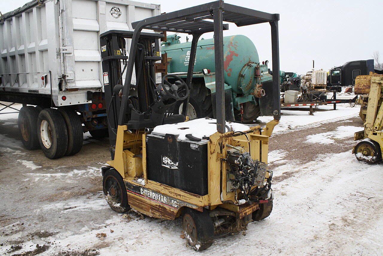 2001 Caterpillar 2EC25E Forklift For Sale | heavy equipment | #9928