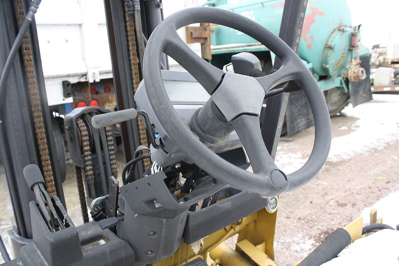 2001 Caterpillar 2EC25E Forklift For Sale | heavy equipment | #9928