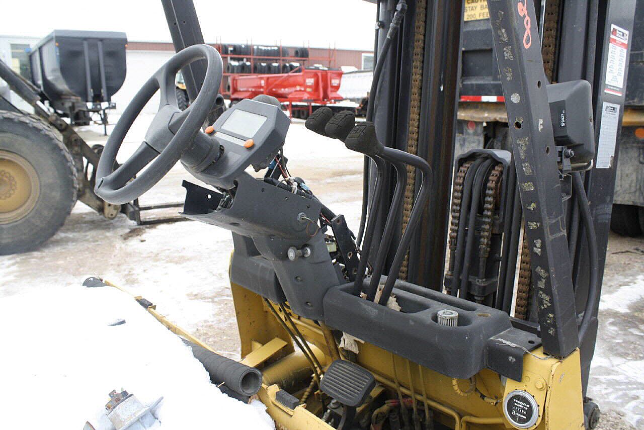 2001 Caterpillar 2EC25E Forklift For Sale | heavy equipment | #9928