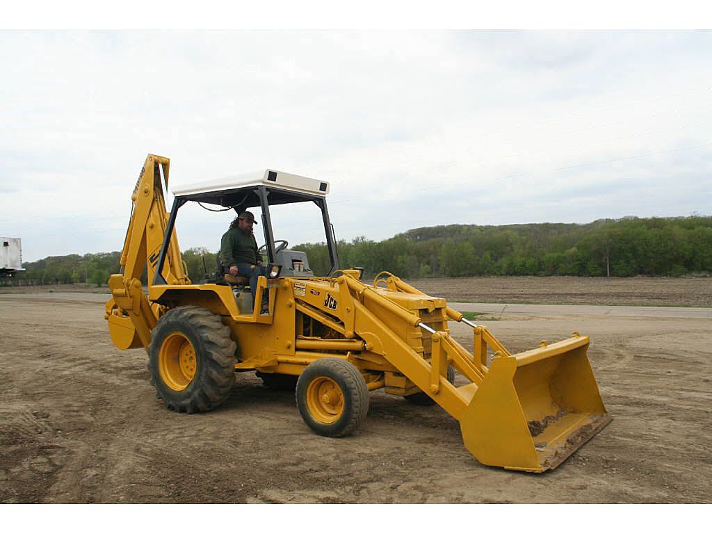 1985 JCB 1400B Backhoe (For Sale) | Heavy Equip Parts | #B303