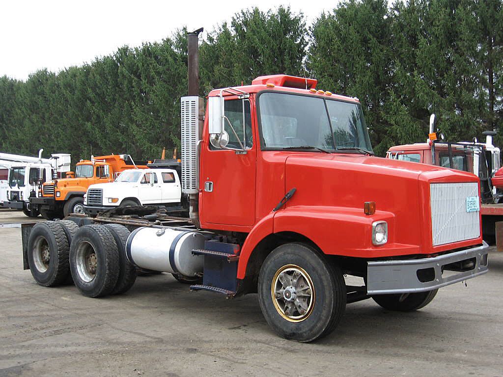 1993 Volvo WG-64-T For Sale | Day Cab | #4017