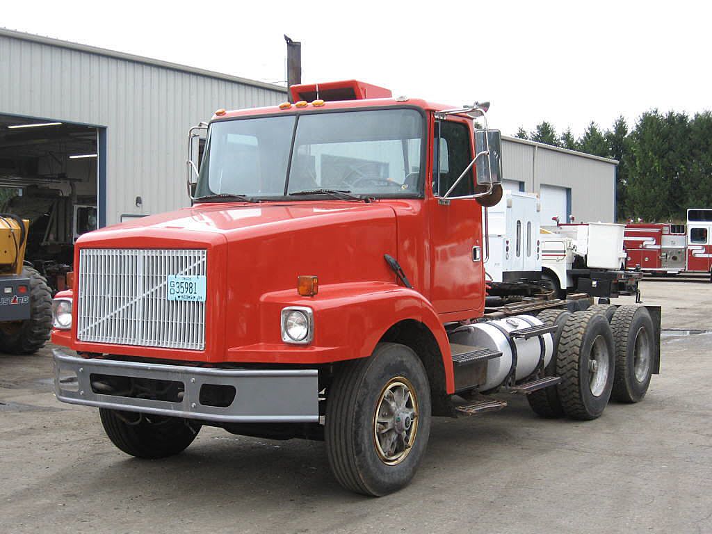 1993 Volvo WG-64-T For Sale | Day Cab | #4017