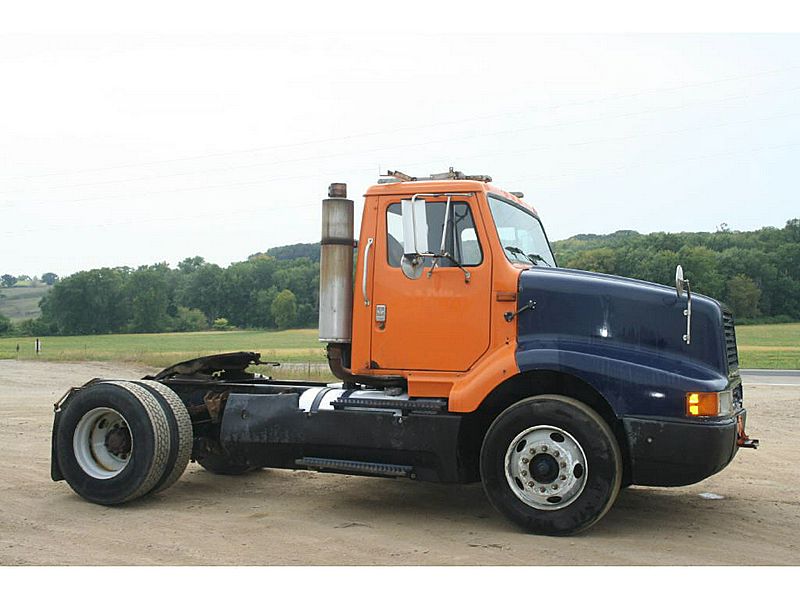 1995 International 8000 Series (For Sale) | Semi Truck | #C563