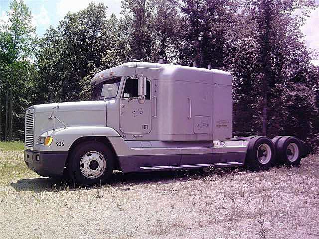 2001 Freightliner FLD120 For Sale | Semi Truck | #none-1