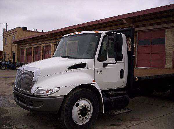 2005 International DuraStar 4300 (For Sale) | Flatbed Trucks | #UT5H675278