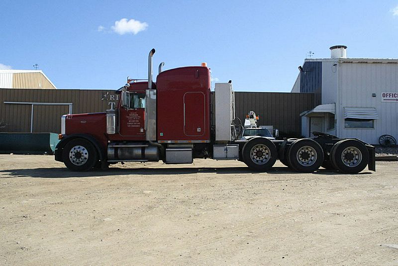 2005 Peterbilt Conventional For Sale | Semi Truck | #D441T