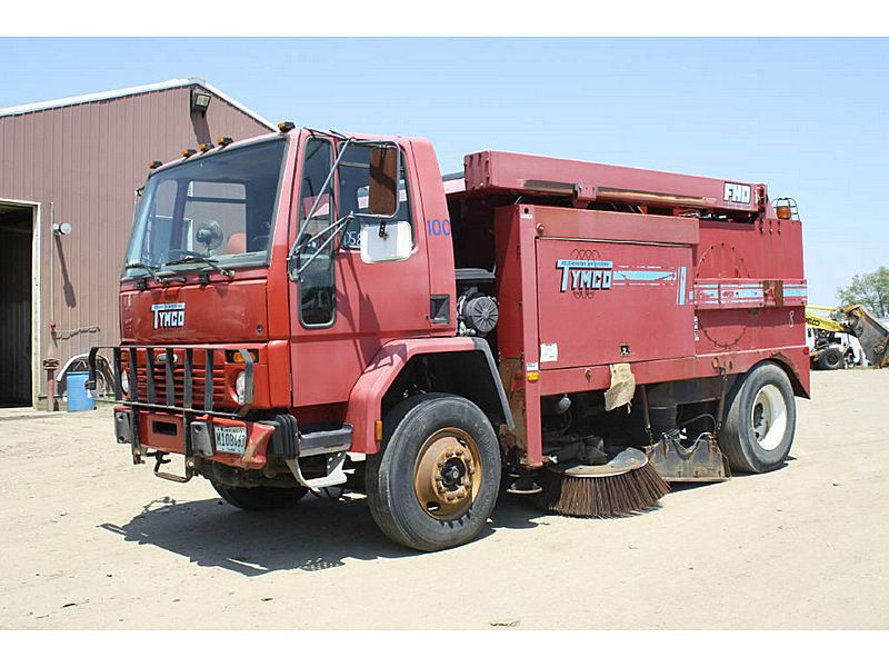1999 Tymco MDL450 Sweeper (For Sale) | Sweeper | #D588
