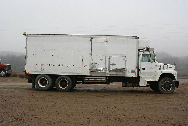 1994 Ford Reefer Truck (For Sale) | Refrigerated Van | #F041