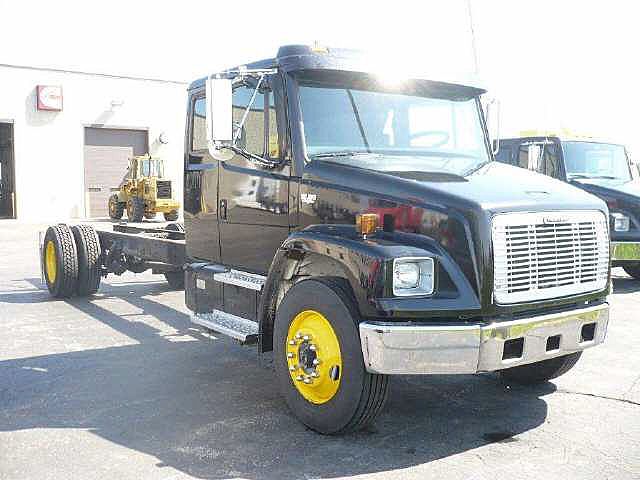 1999 Freightliner FL70 For Sale | Semi Truck | #150294