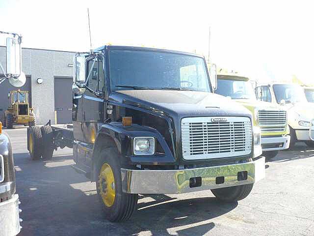 1999 Freightliner FL70 For Sale | Semi Truck | #114232