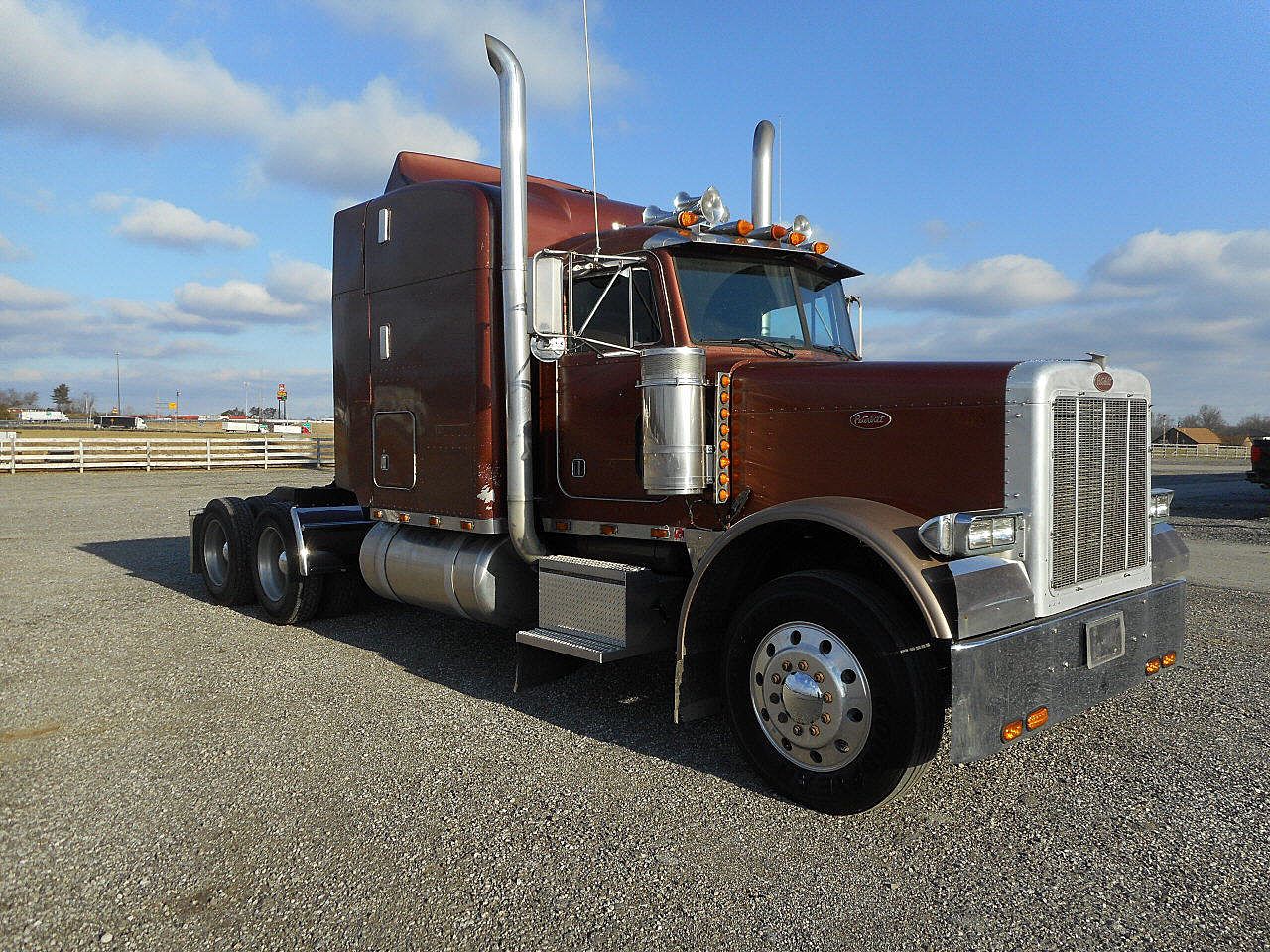 1990 Peterbilt 379 For Sale | 63" Sleeper | #XGA552